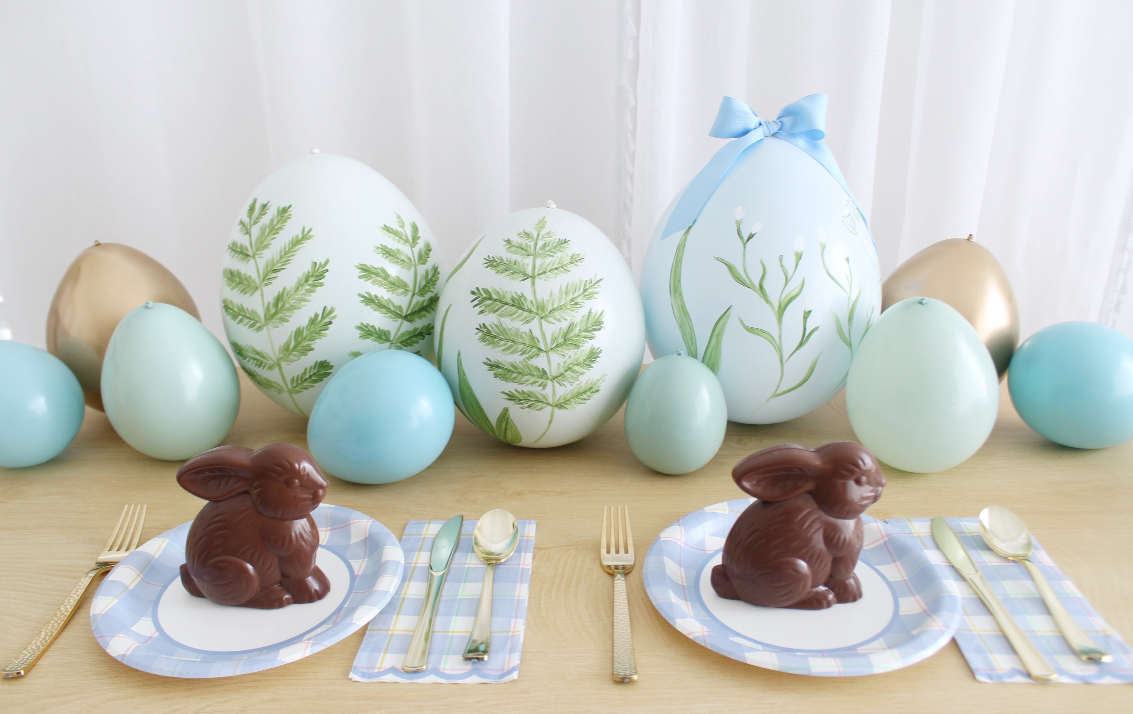 DIY Balloon Easter Egg Centerpiece — The Creative Heart Studio